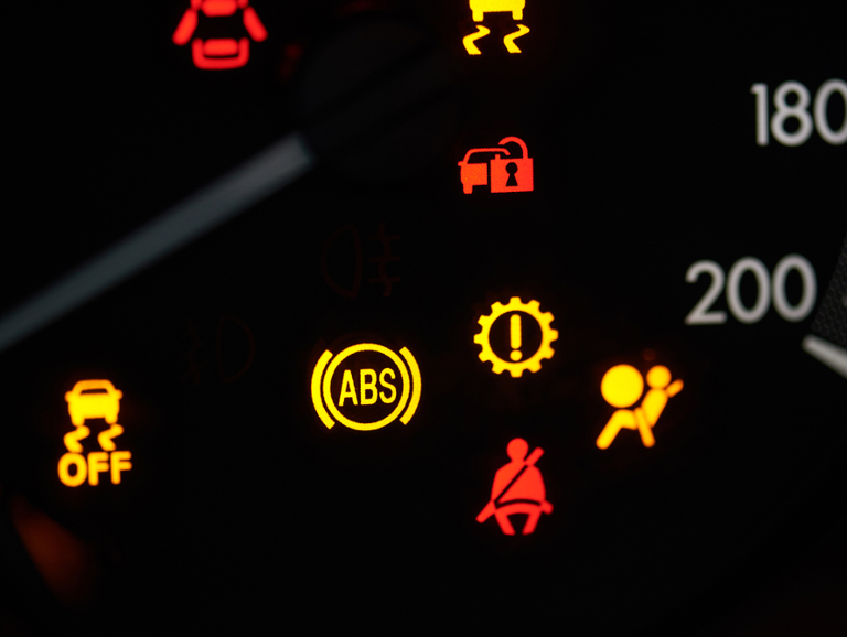 Chevy Silverado 1500 Dashboard Light Guide | Manhattan KS Chevy Dealer