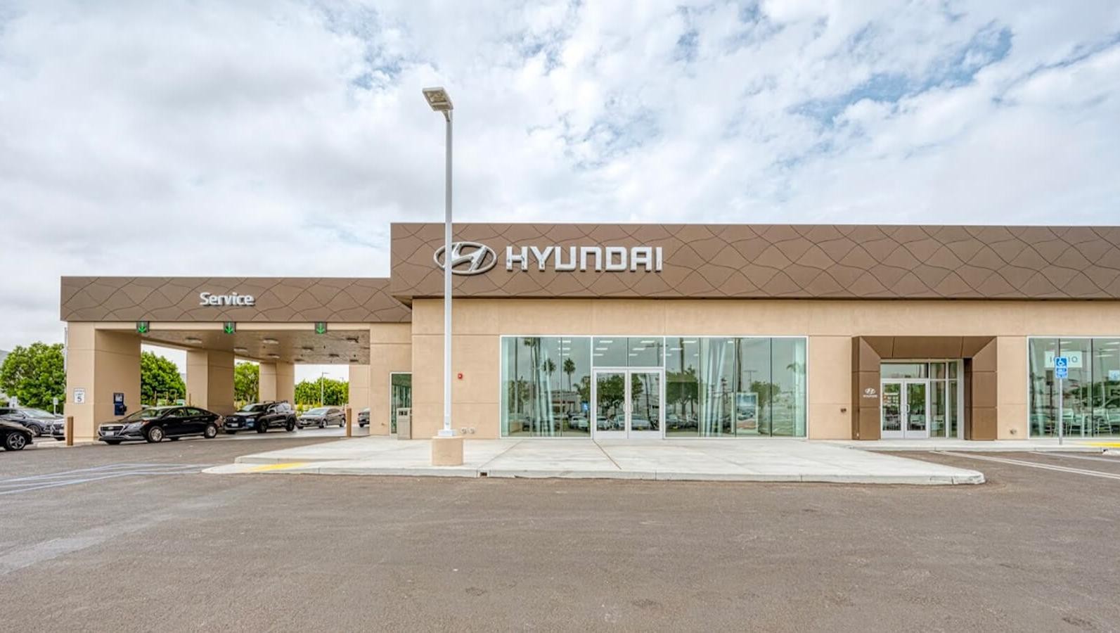 Alexander Automotive is a Buick, GMC, Hyundai, Cadillac dealer selling ...